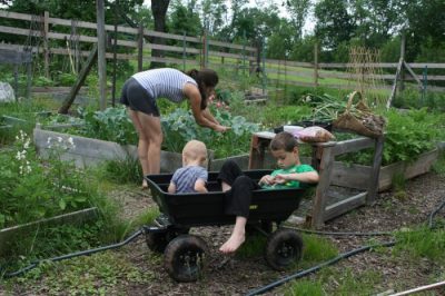 Homesteading with Kids - Countryside